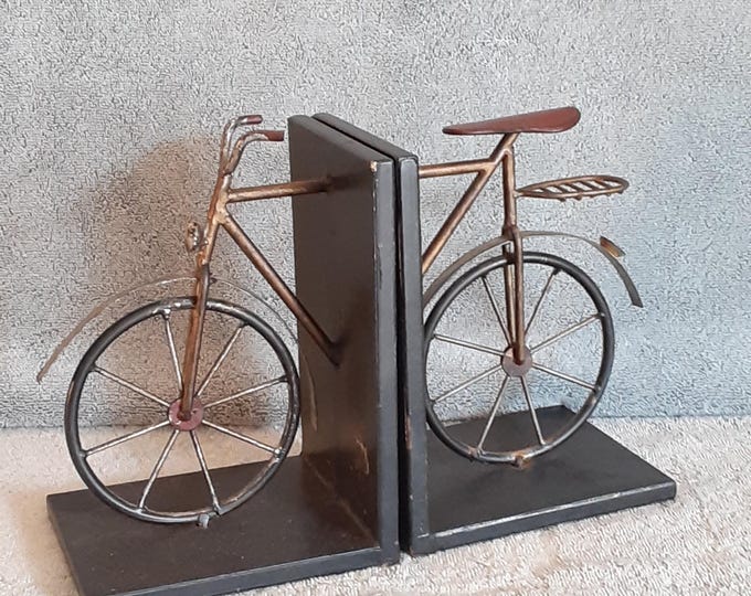 Bookends - Bicycle Theme - Sports Themed Bookends - Metal Art Bookends ...