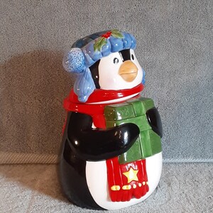 Cookie Jar Penguin Cookie Jar Treat Jar Christmas Theme Biscuit Jar ...