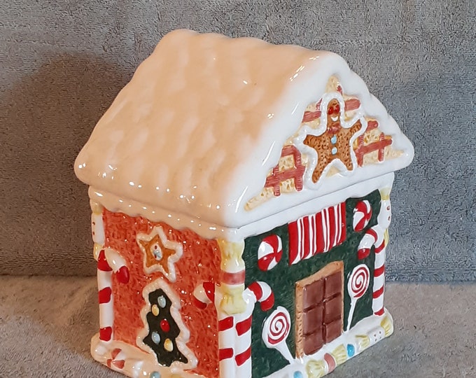 Cookie Jar - Gingerbread House Theme - Storage Jar - Treat Jar ...
