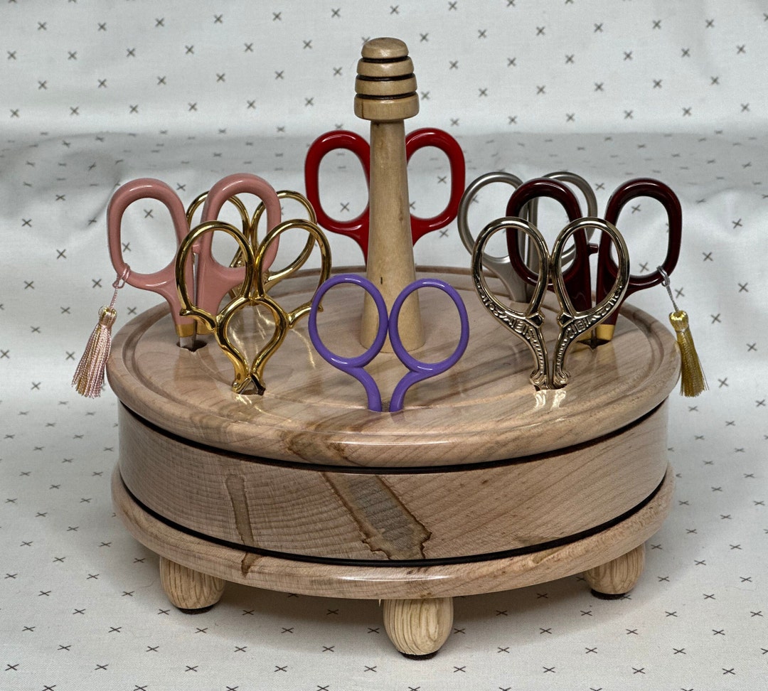 Beautiful Ambrosia Maple Scissor Caddy With Eight-holes and a Bee Skep ...