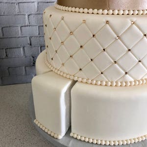 Fake Wedding Cake, Four Tier Fondant Wedding Cake, Fake Wedding Cake ...