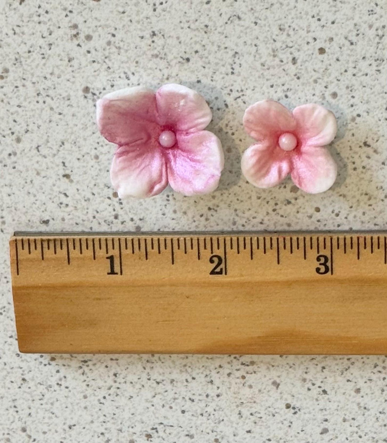 24 Pink & Peach Edible Hydrangea, Fondant Hydrangea Cupcake Toppers - Etsy