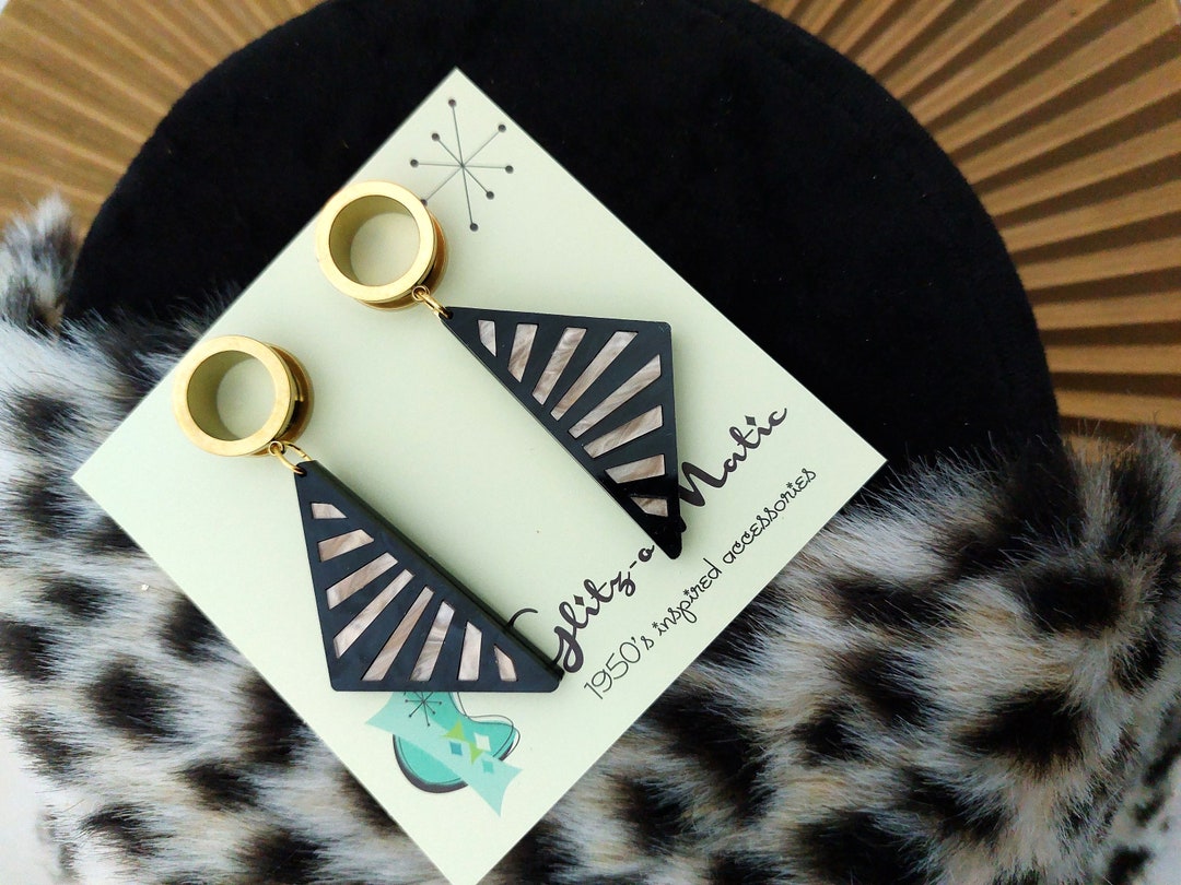 Art Deco Style Plugs With Triangle Shaped Art Deco Inspired Pendants in ...