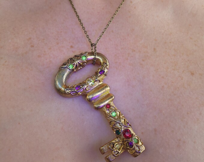 Vintage Uranium Skeleton Key Necklace Glowing Glass Rhinestone ...