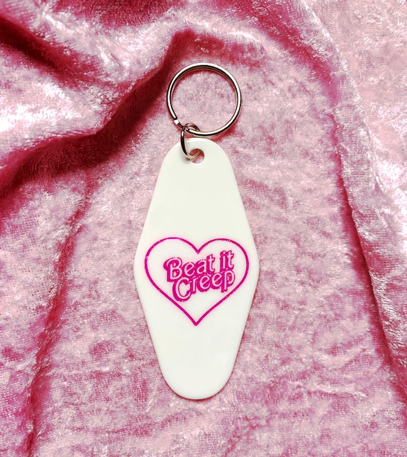 Beat It Creep Retro Motel Hotel Room 70s 80s Crybaby Funny Keychain - Etsy