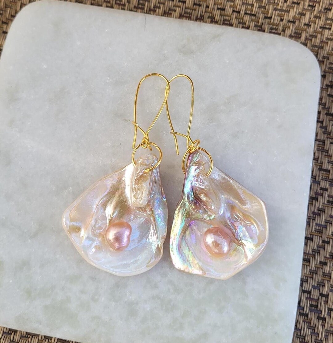Real Natural Iridescent Oyster Shell Seashell Freshwater Pearl Mermaid ...