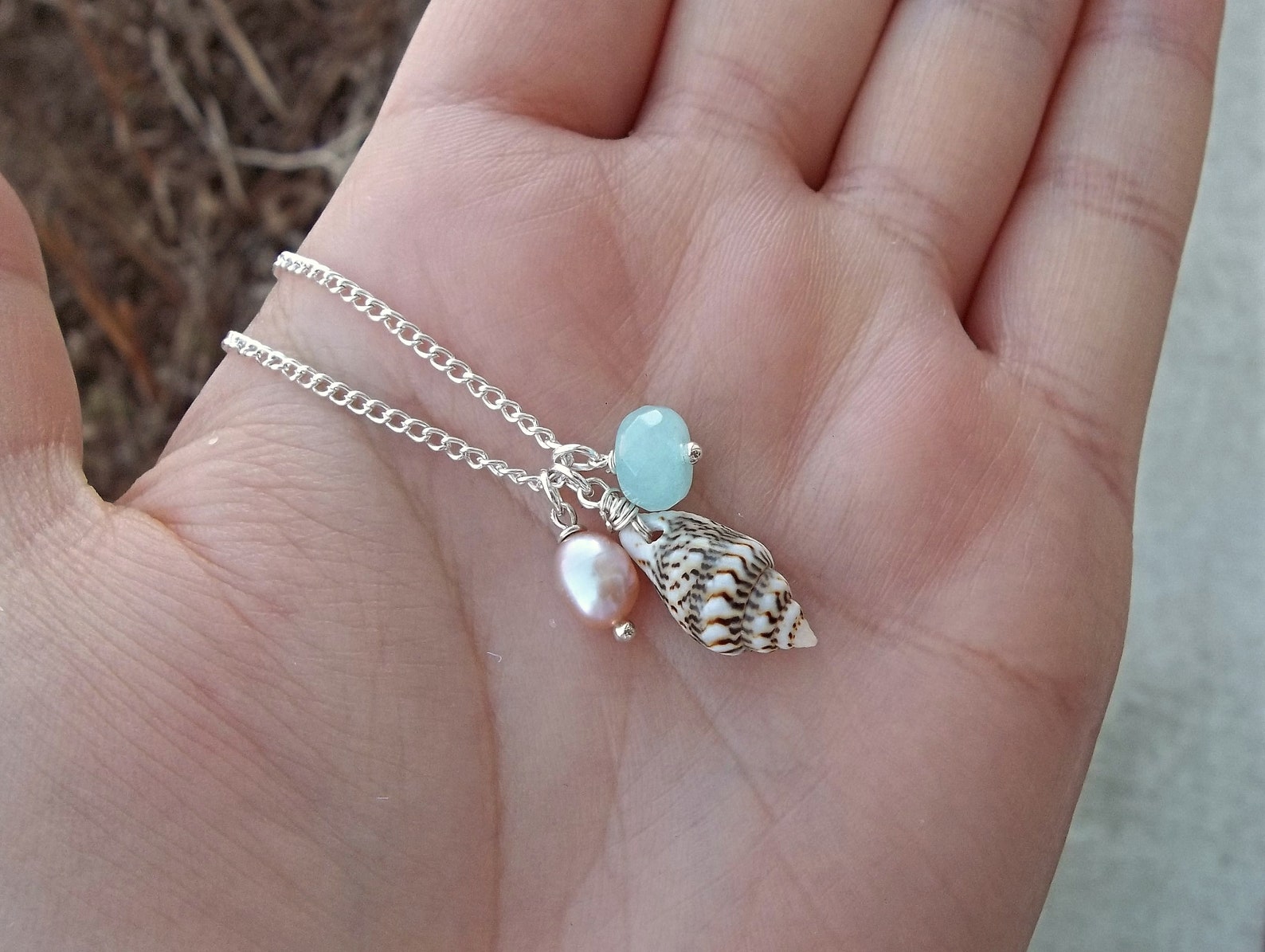 Real Natural Tiny Conch Shell Seashell Aquamarine Gemstone Pink ...