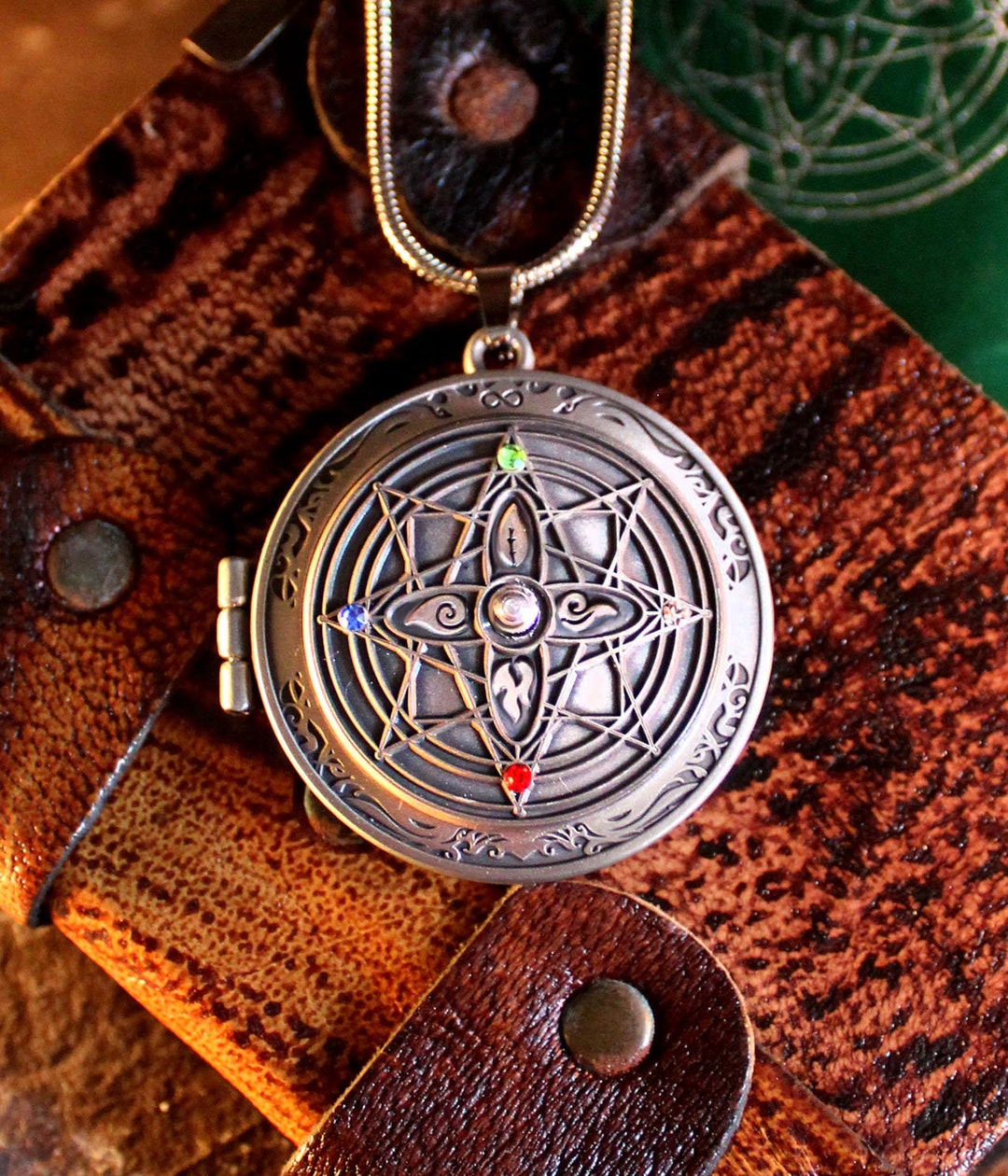 Elemental Compass Locket - Etsy