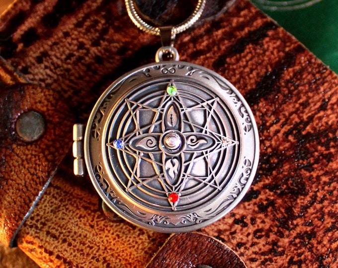 Elemental Compass Locket - Etsy