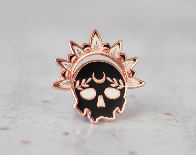Memento Mori Enamel Pin Skull Pin Crown Pin Tattoo Pin Goth Pin Witchcraft Pin Witchy T