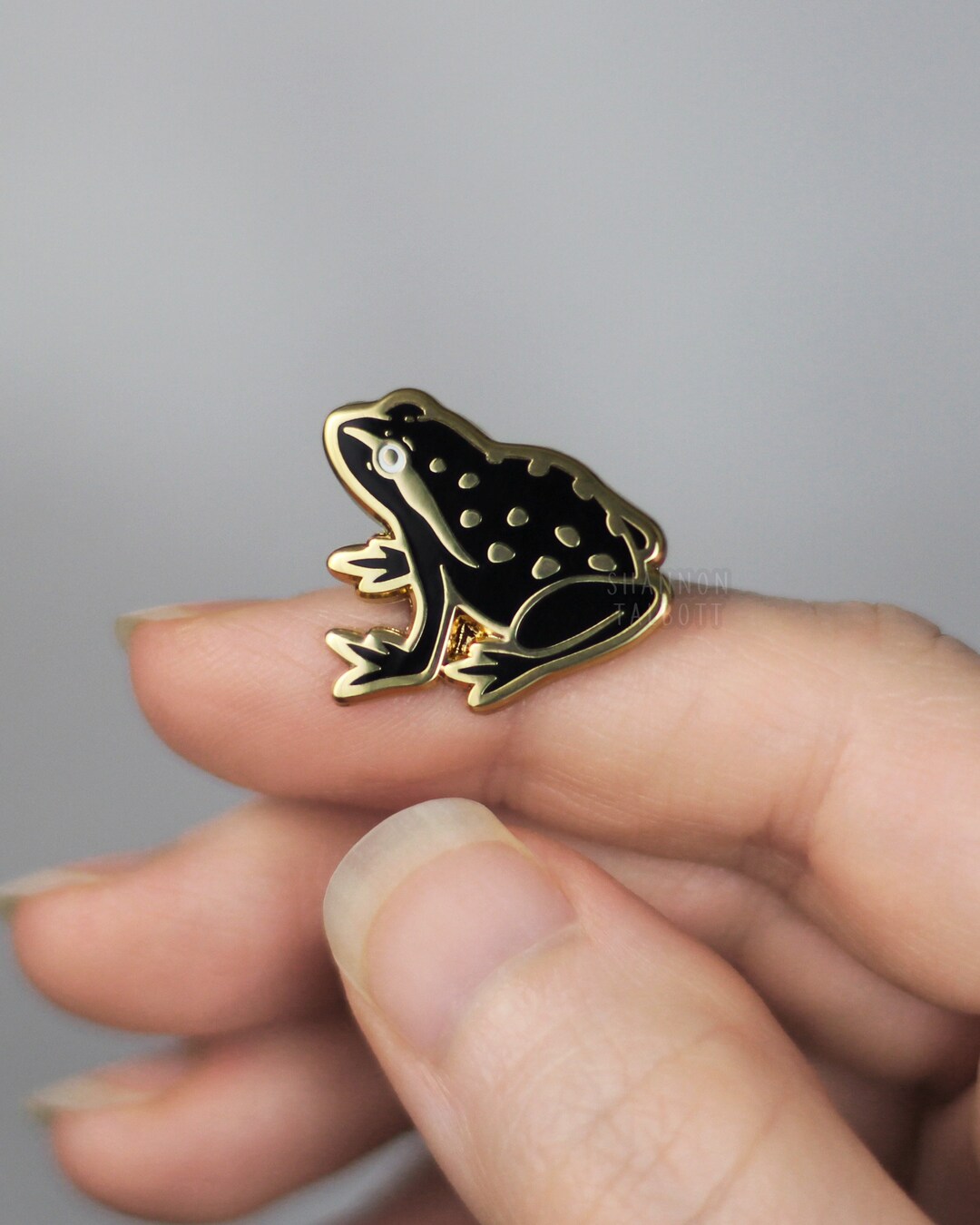 Frog Enamel Pin, Frog Lover Pin, Cute Enamel Pin, Nature Pin, Animal ...