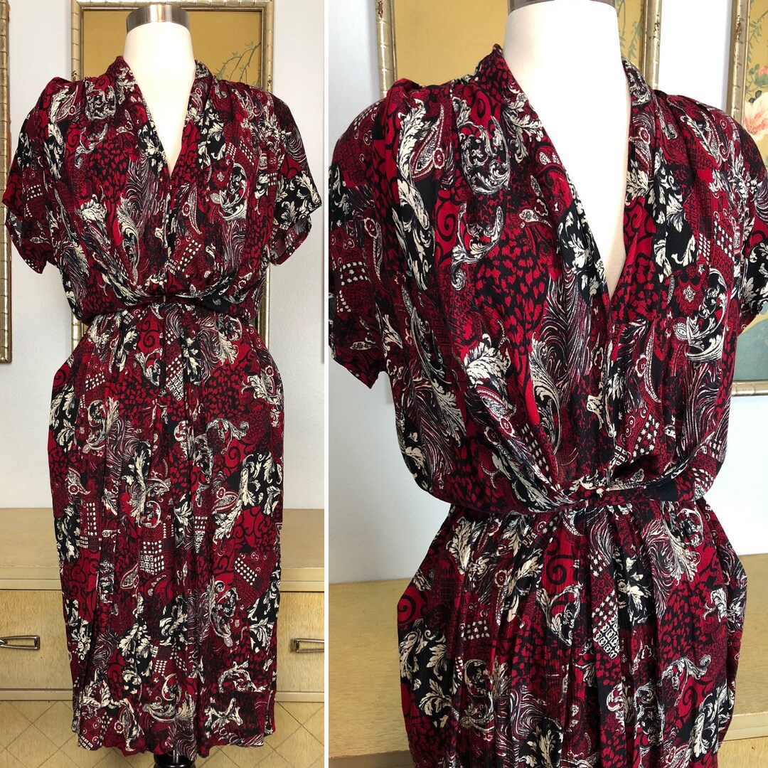 1980s Vintage Abstract Filigree Print Dress by Casual Corner -- Slinky ...