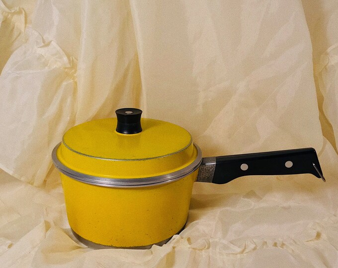 Vintage Graham Kerr the Galloping Gourmet Lemon Yellow Aluminum Sauce ...