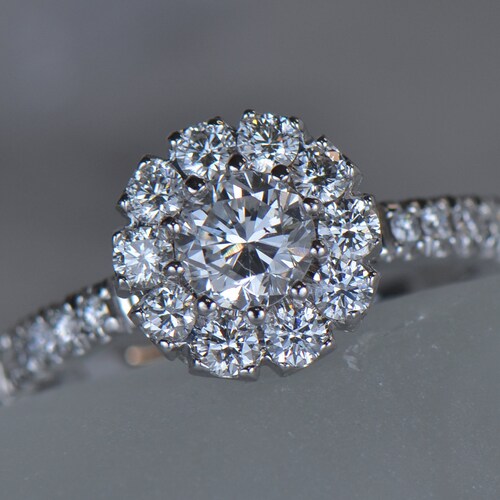 Flower-shaped Diamond Ring 18K White Gold | Etsy