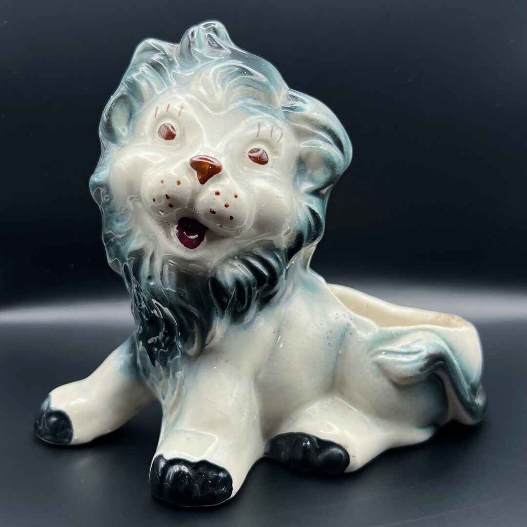 Vintage Lion Planter - Etsy