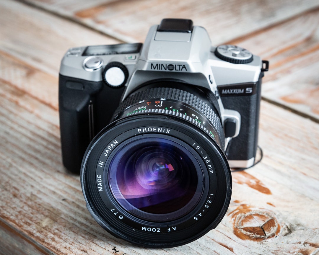 Working Vintage Minolta Maxxum 5 35mm Film SLR Camera With Wide Angle ...