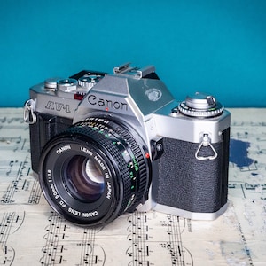 Working Vintage Canon AV-1 35mm Film SLR Camera With Lens - Etsy