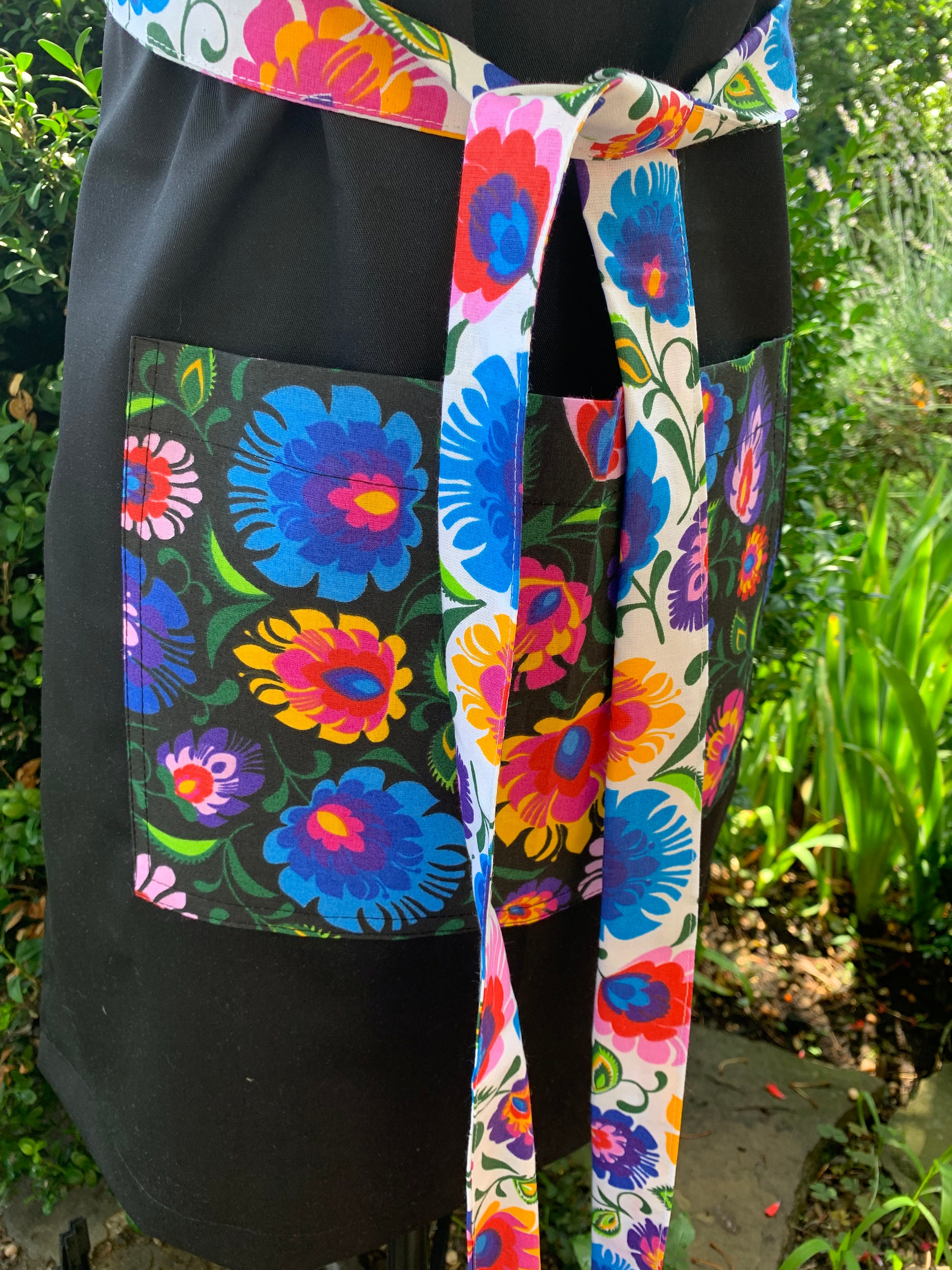 Polish Folk Apron With KOGUTY ŁOWICKIE Embroidery - Etsy
