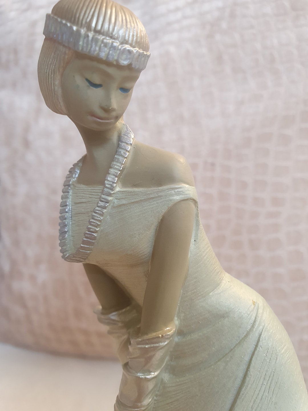 Vintage Art Deco Figurine Clay Pottery Statue of Stylish Girl With ...