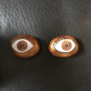 Painted Rock Game of Thrones Funeral Eye Rocks - Etsy