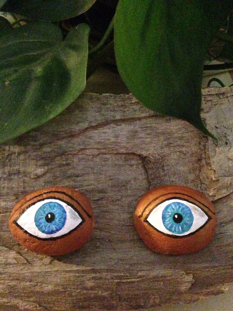 Painted Rock Game of Thrones Funeral Eye Rocks | Etsy