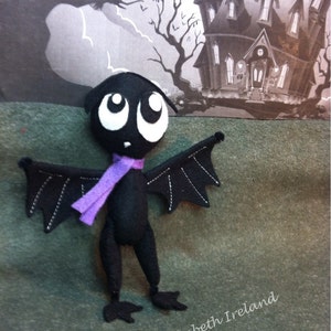 MINIATURE Scaredy Bat Doll 4.5 10cm Merino-wool Posable Art Doll of ...