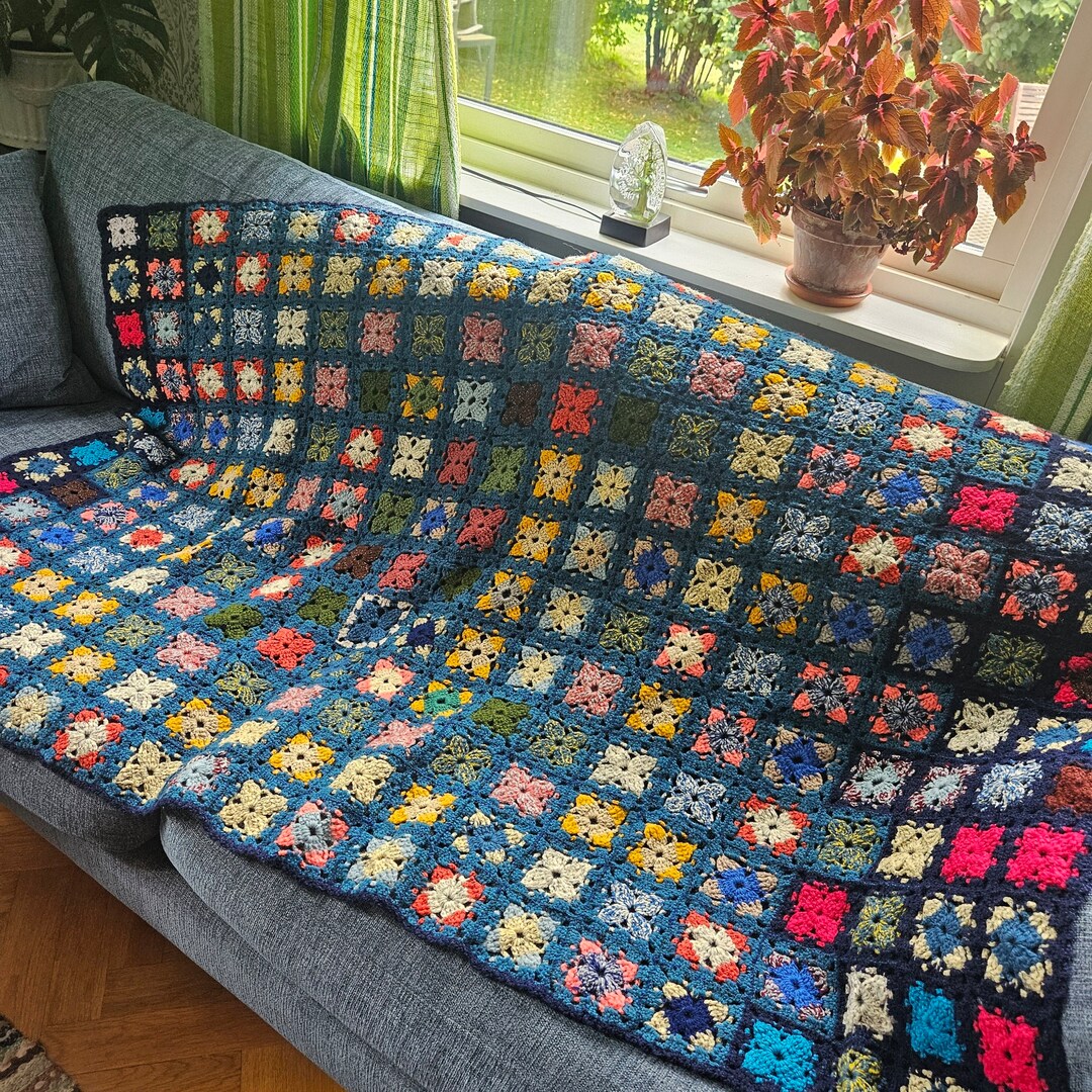 Lovely Vintage Multicolor Hand Crochet Bedspread/blanket/coverlet/throw ...