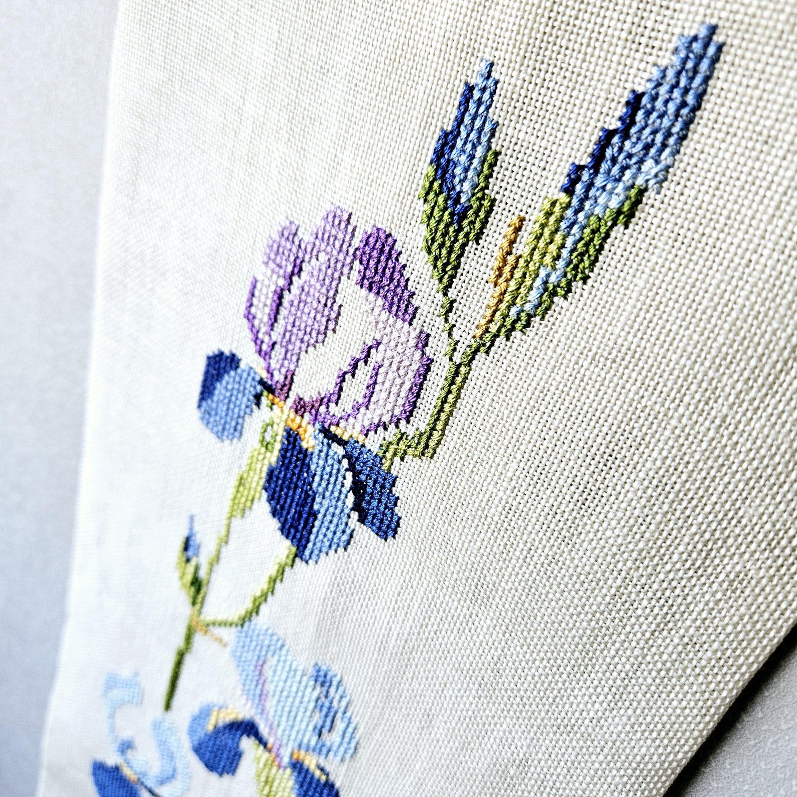 Vintage Cross Stitch Linen Wall Hanging: Iris Floral Embroidery - Etsy