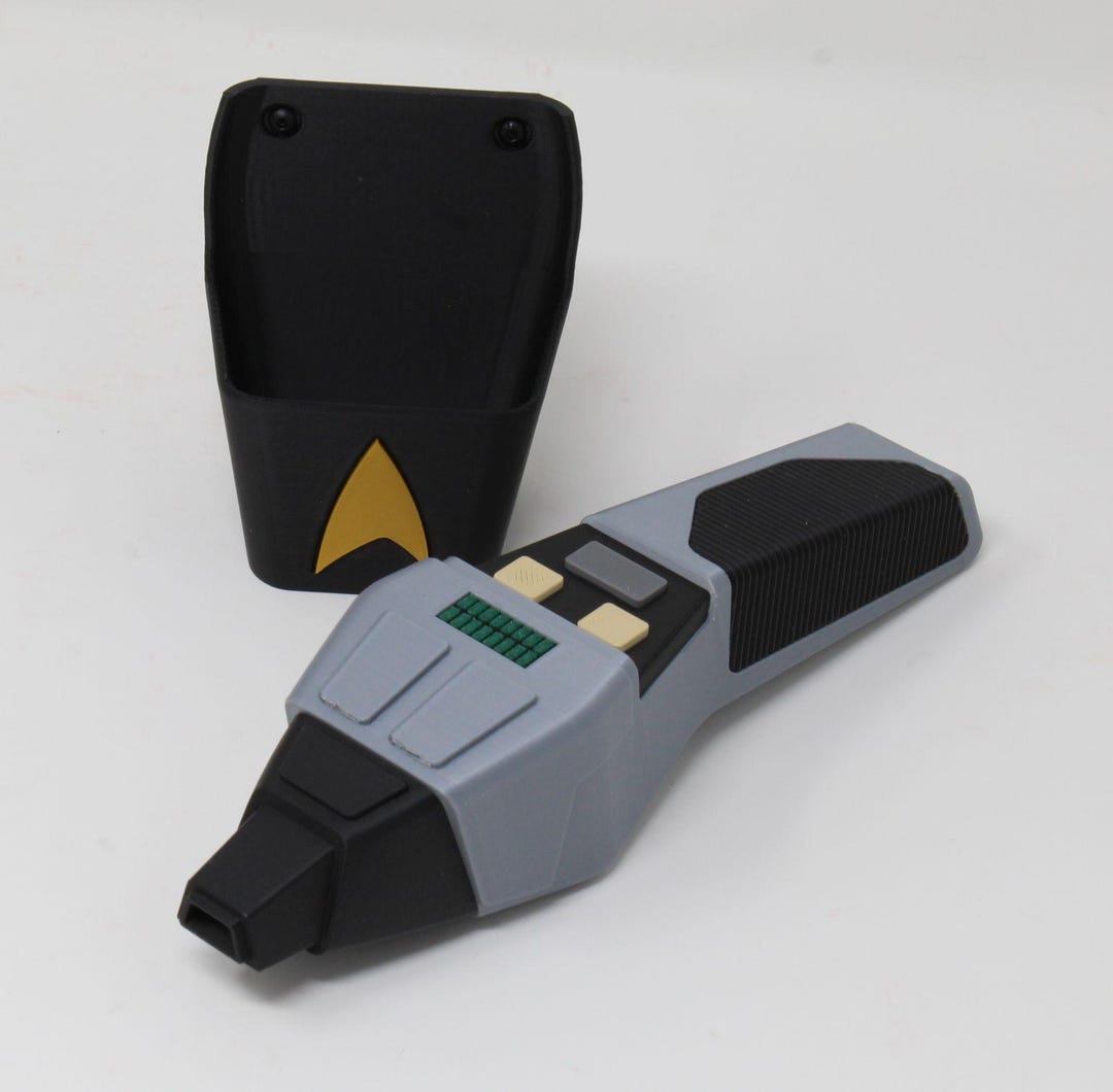 Star Trek the Next Generation Cobrahead Phaser Type II With Optional Display Stand and Holster ...
