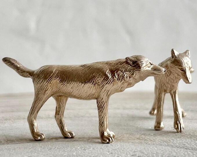 Mini Wolf Pair Figurine, Solid Cast Bronze, Realistic, Figurine ...