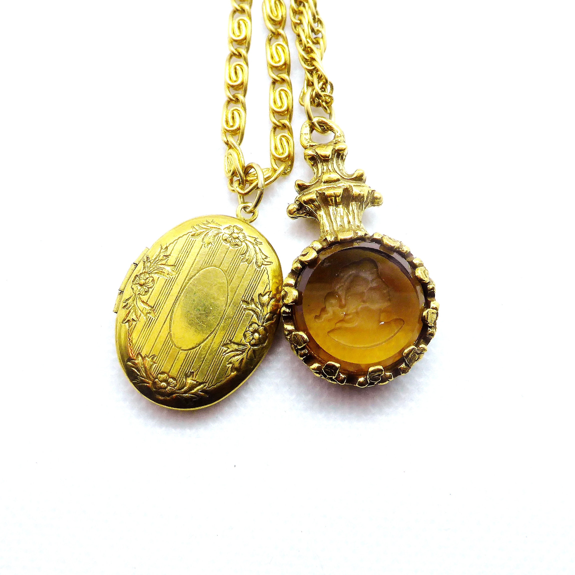 Vintage Goldette Antiqued Gold Plate Glass Intaglio Locket - Etsy
