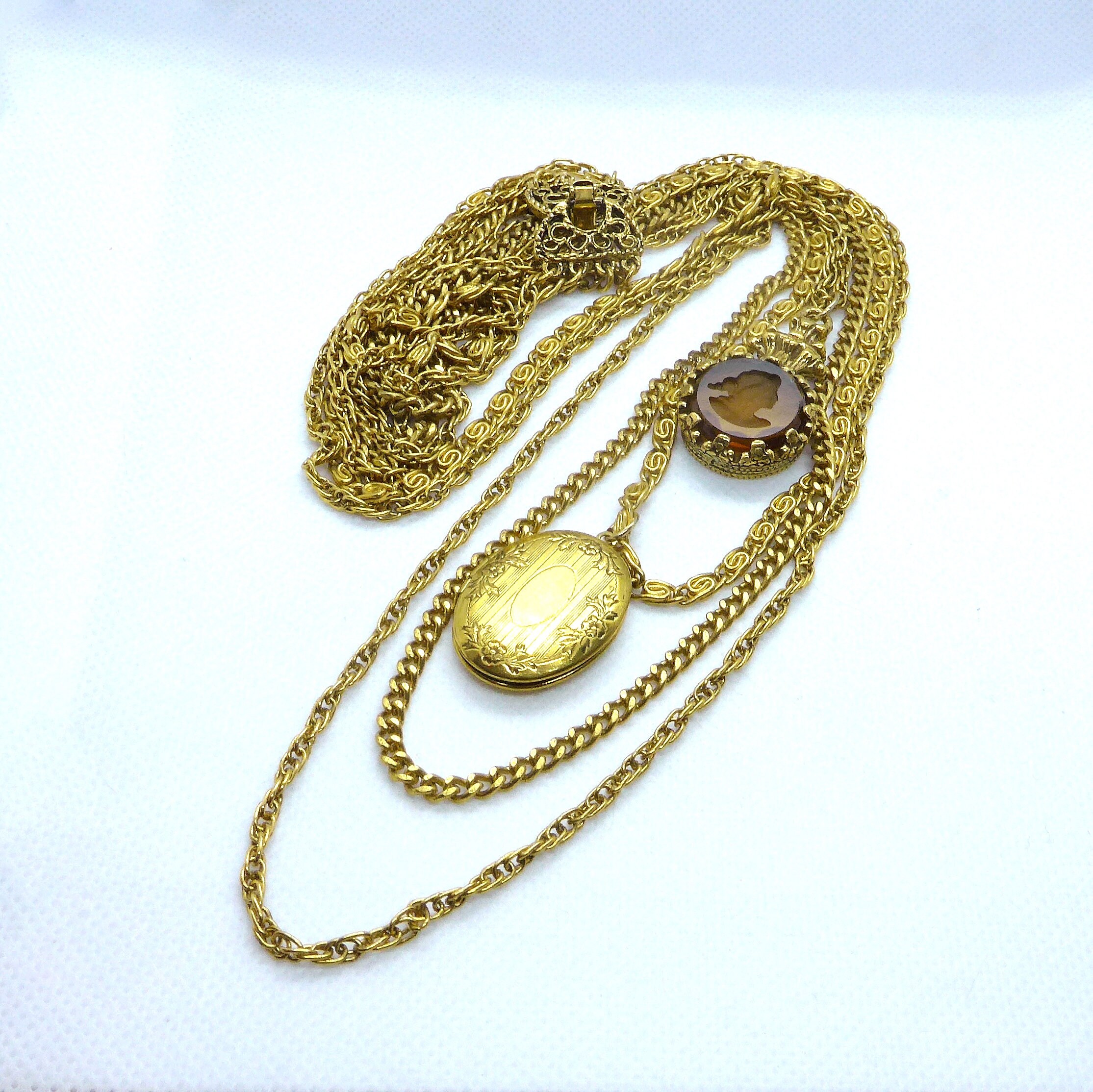 Vintage Goldette Antiqued Gold Plate Glass Intaglio Locket - Etsy