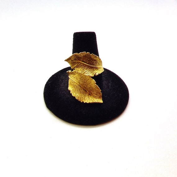Dyadema ring store