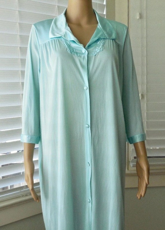70s NYLON Housecoat VANITY FAIR Robe Button Up Robe M… - Gem
