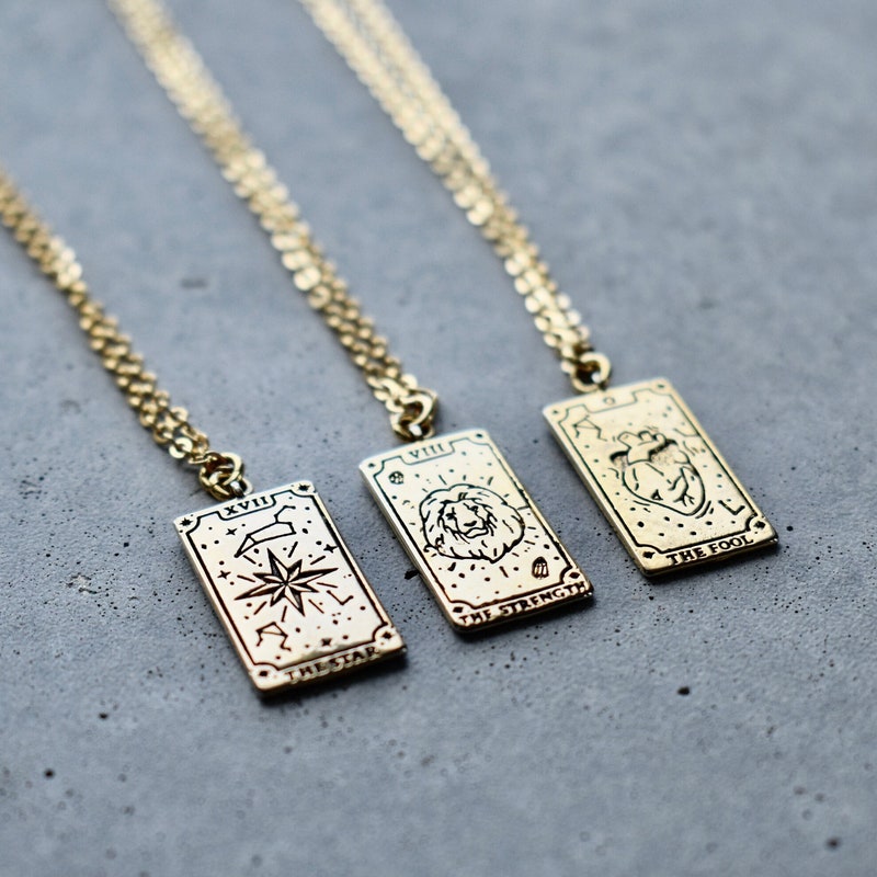 Tarot Fool Necklace - Etsy