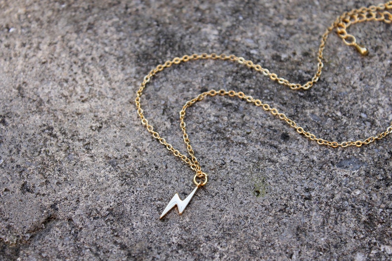 Little Lightning Bolt Necklace // Gold Thunderbolt Jewelry // - Etsy