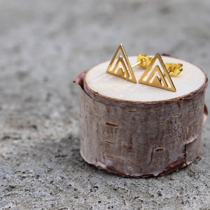 Gold Triangle Earrings // Geometric Earrings // Minimal Earrings ...