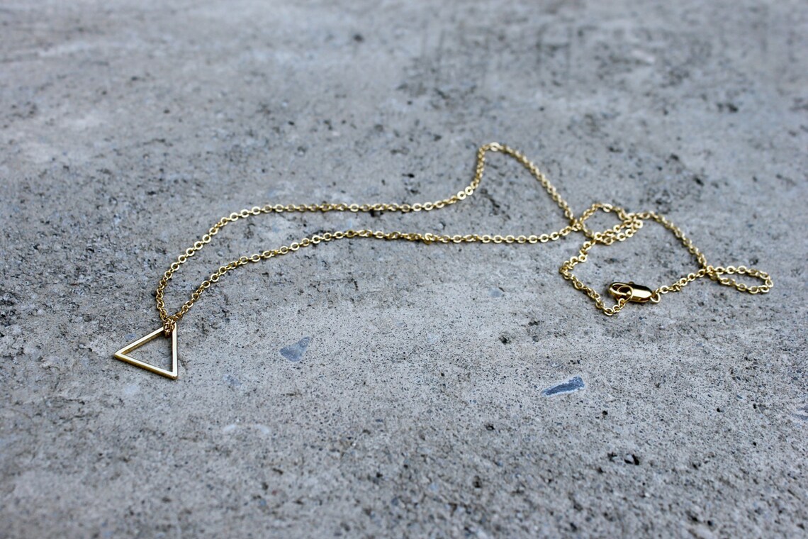 Little Gold Triangle Necklace // 16K Gold // Minimal Necklace - Etsy