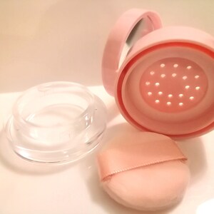 3gm / 0.10oz Portable Mini Pink Powder Box With Mirror and Power Puff ...