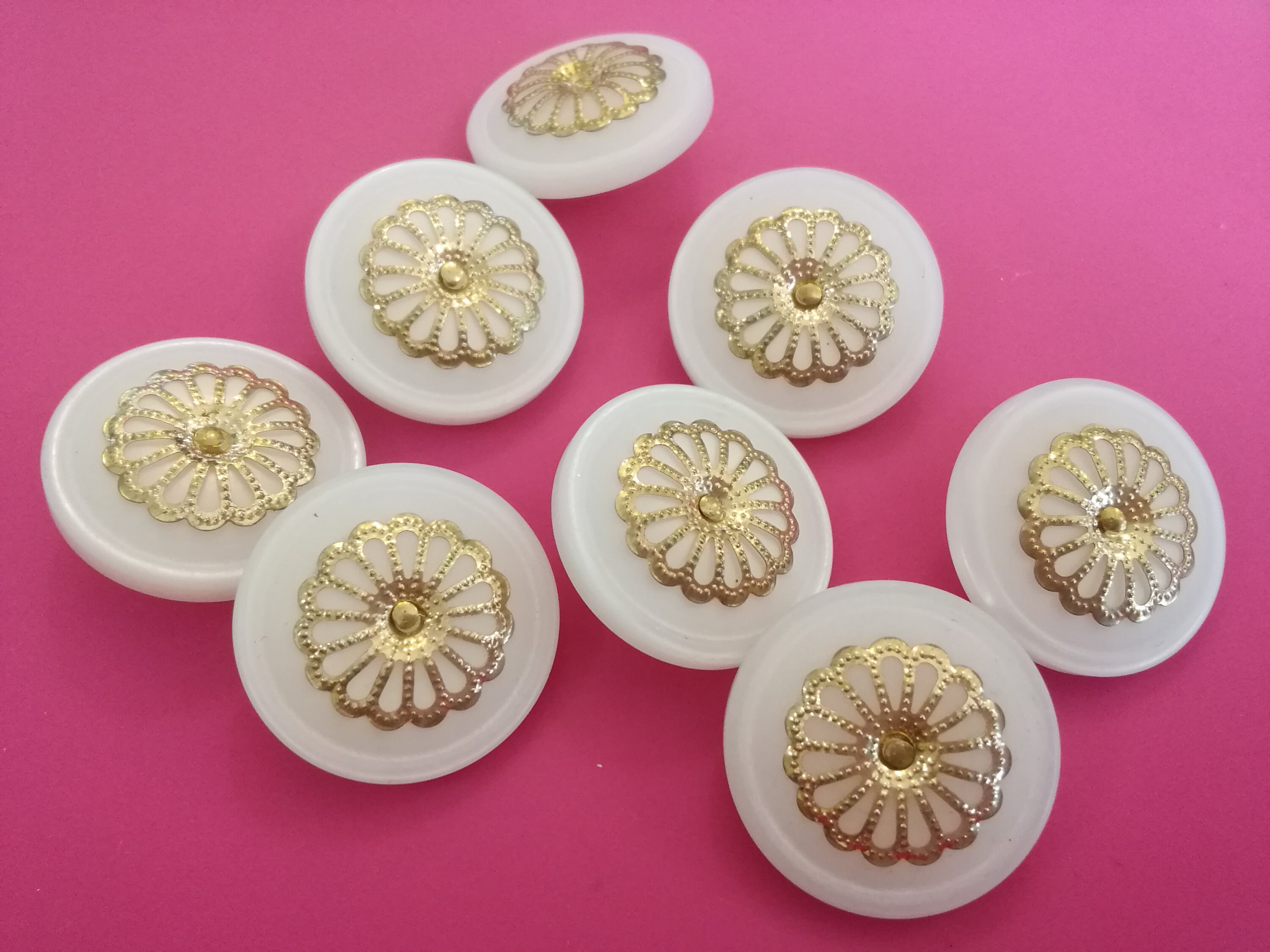 30mm White and Gold Flower Button Big White Button Antique | Etsy