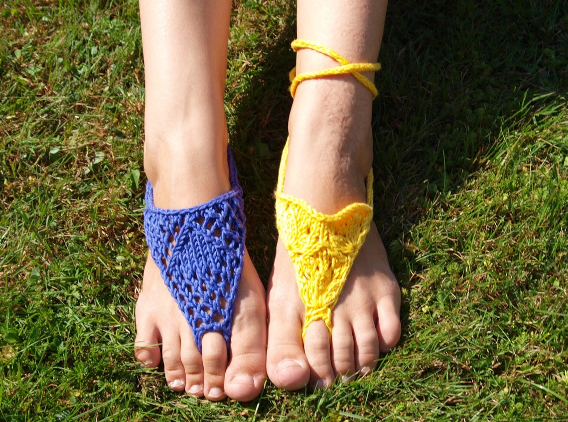 KNITTING PATTERN PDF - Barefoot Sandals /bottomless Flip-flops Knitting ...