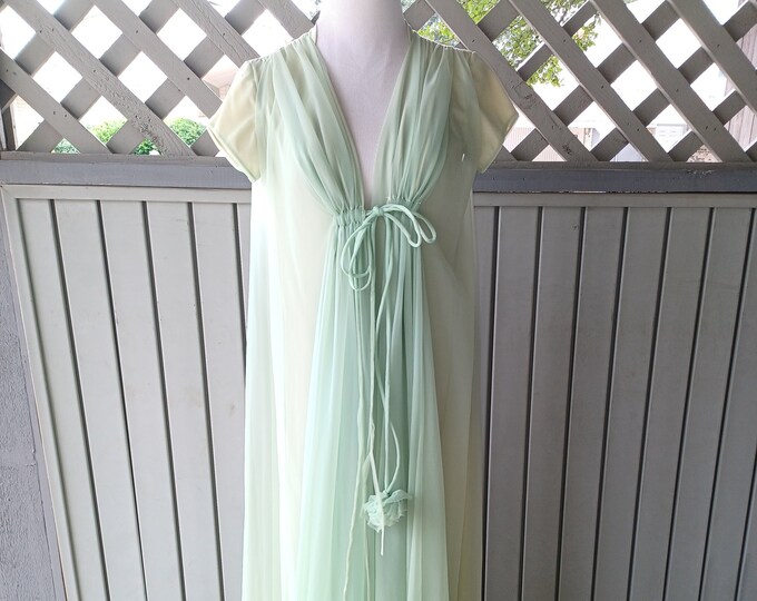 Vintage Light Celery Green Nylon Chiffon Wide Sweep Robe Peignoir Linda ...