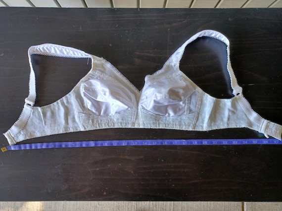 Vintage Playtex 18 Hour Bra White - Medium - Gem