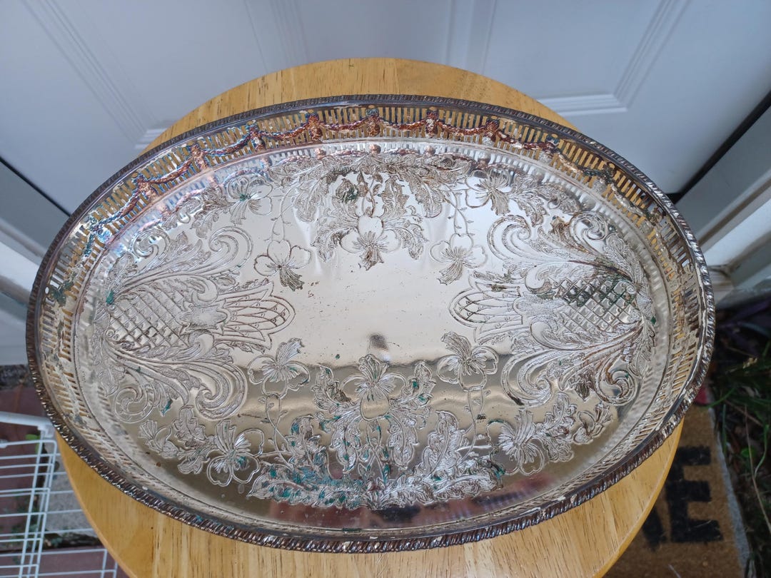 Vintage Beautiful Oval Silver Plate Floral Latticework Design Vanity ...