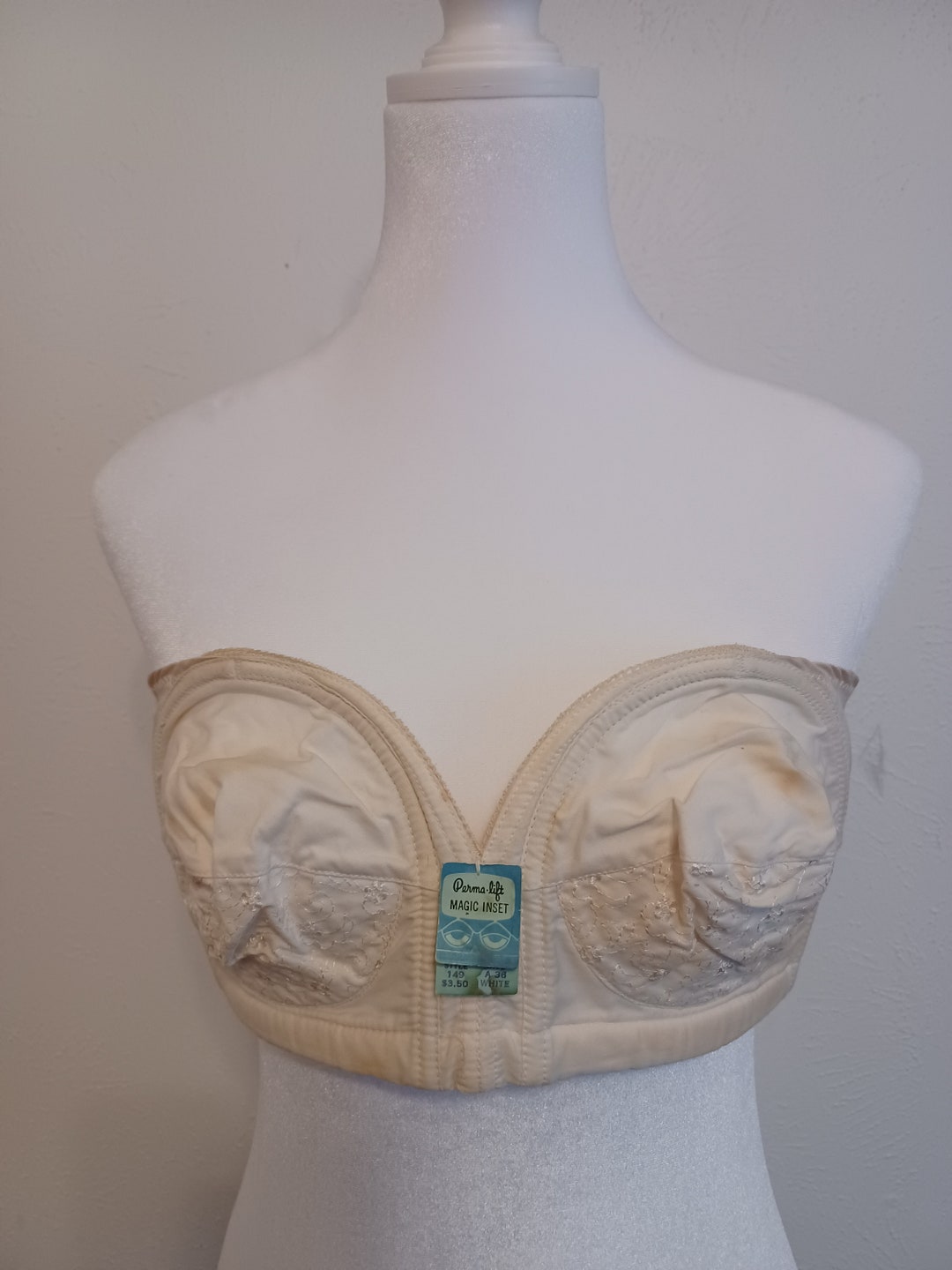 SALE Vintage 1950s Overwire Bra Perma-lift Bullet Bra Sweater Girl ...