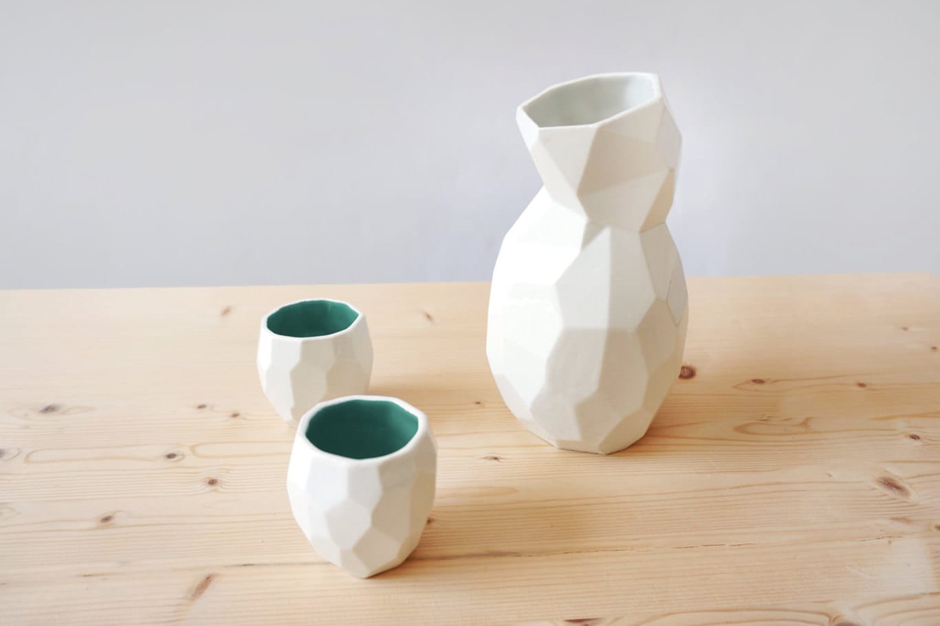 Sake Set Modern Design Sake Set Design Sake Faceted Set to Drink Liquor ...