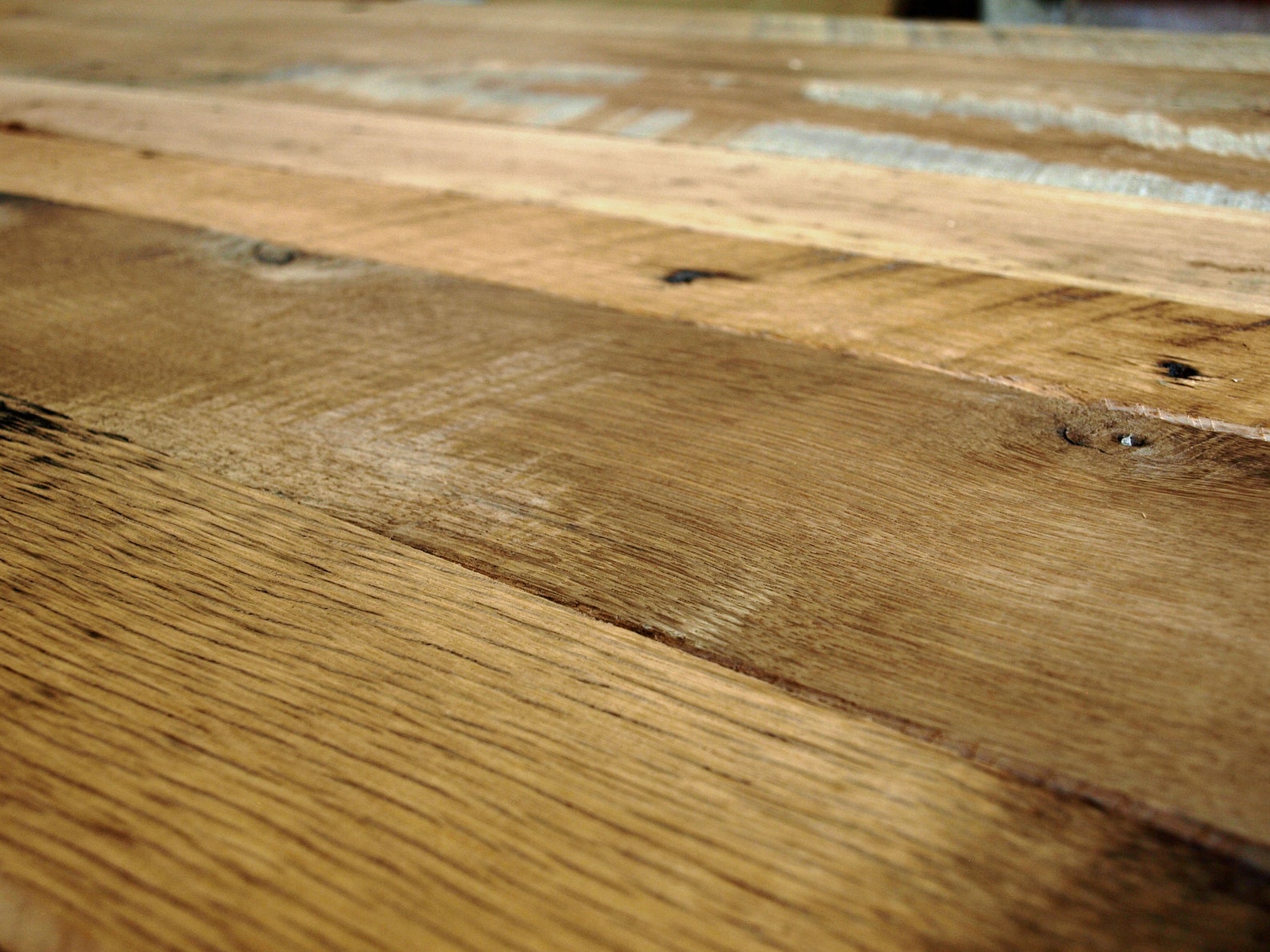 Reclaimed Oak Barn Wood: Authentic Antique Lumber, DIY Projects ...