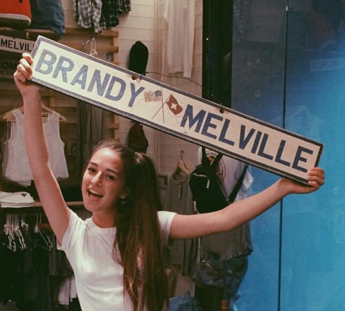 Brandy Melville with Flags Custom Wood Sign - Etsy Nederland