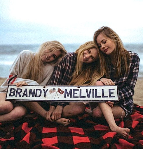 Brandy Melville with Flags Custom Wood Sign - Etsy Nederland
