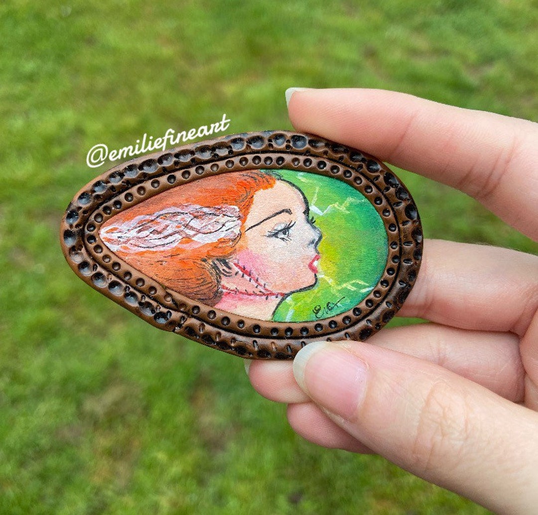 1:12th Scale Miniature Tear Drop Shaped Bride of Frankenstein Portrait ...